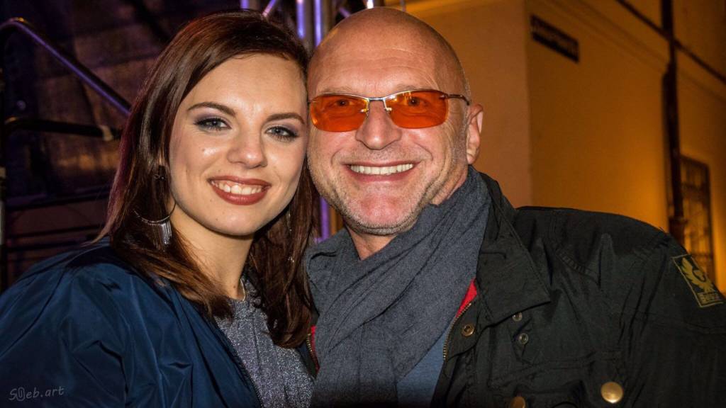 Auf auf einem gemeinsamen Event unterwegs: Die Sängerin/Songwriterin ...